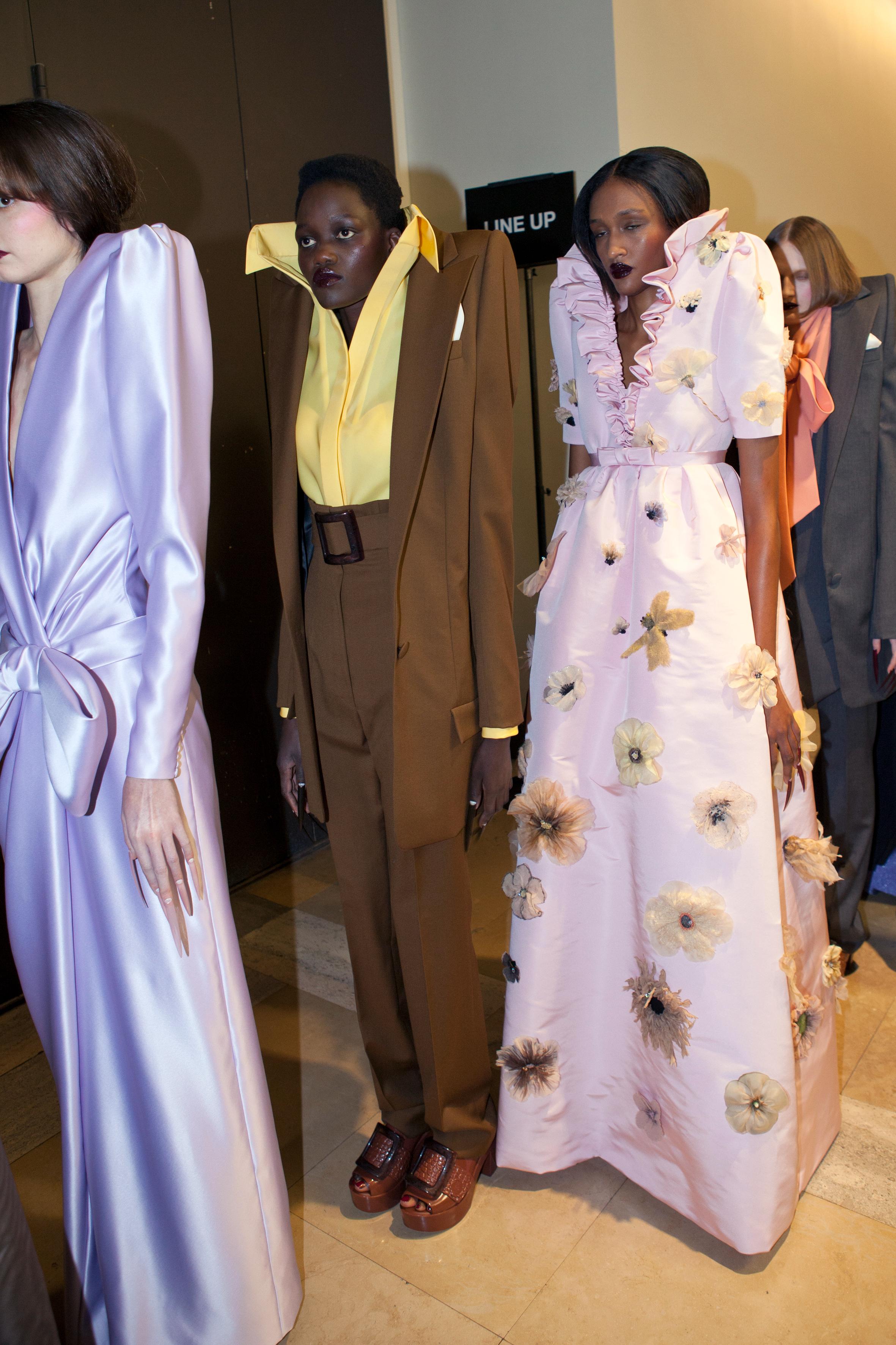 Haute Couture Lookbook SS22 | Viktor&Rolf Haute Couture Lookbook SS22 | Viktor&Rolf